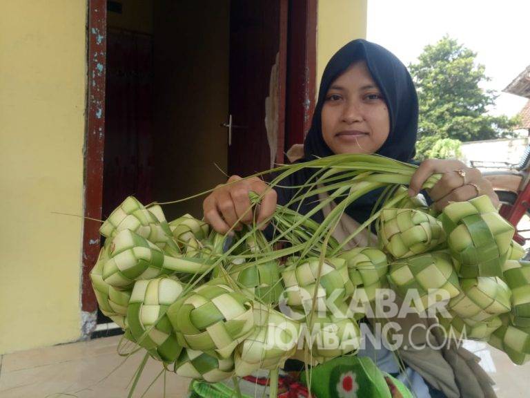 Menelisik Sejarah dan Makna Tradisi Lebaran Ketupat | Kabar Jombang Menelisik Sejarah dan Makna Tradisi Lebaran Ketupat | Kabar Jombang