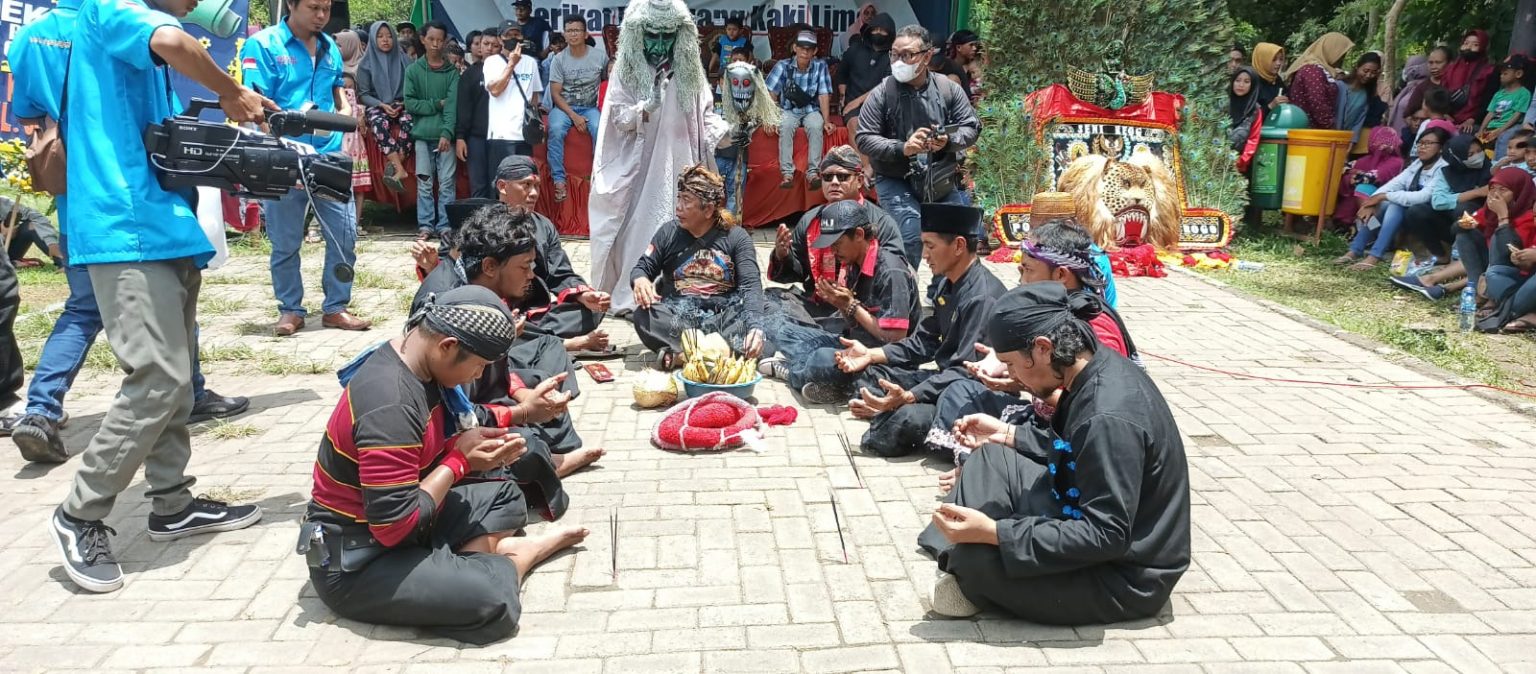 Sering Terjadi Bencana Alam, SPEKAL Jombang Adakan Ritual Tolak Balak ...