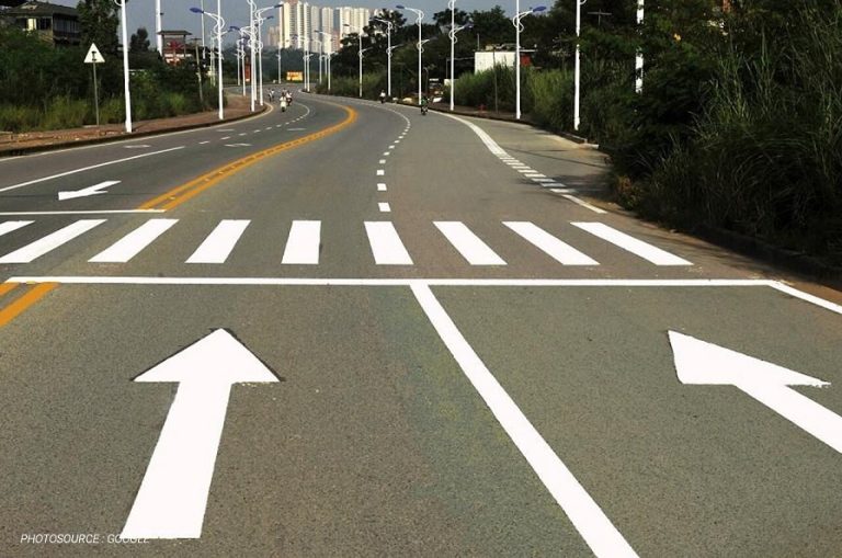 Pahami Beda Arti Marka Jalan Garis Utuh dan Putus-putus | Kabar Jombang